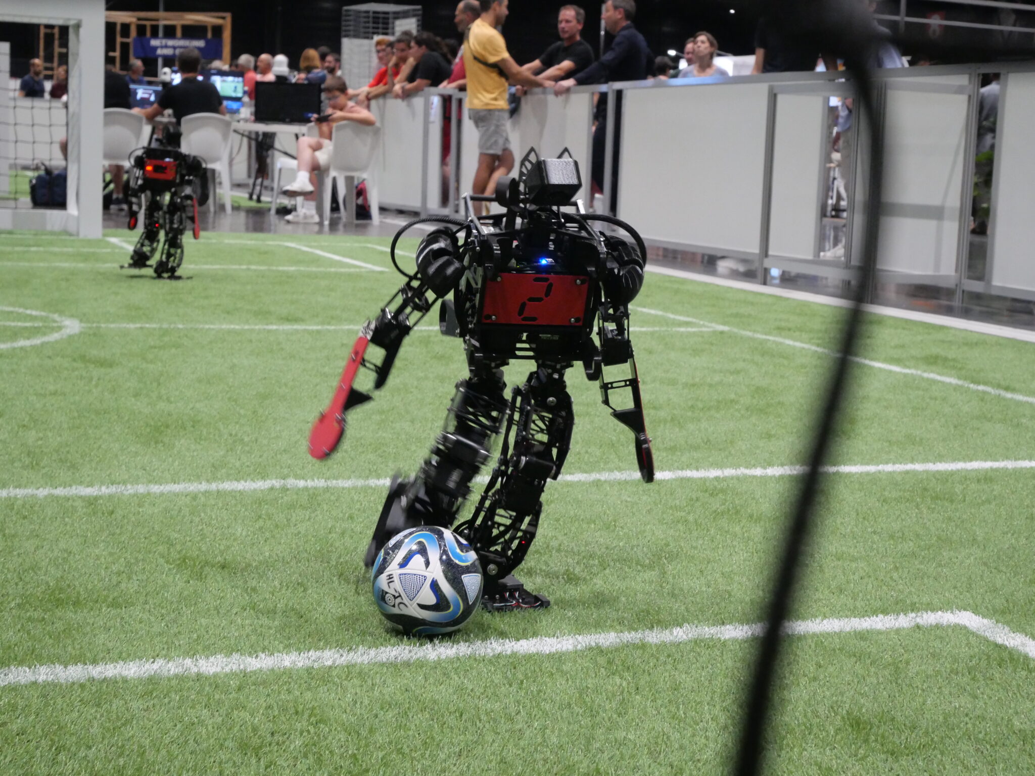 RoboCup Humanoid League世界大会に挑戦するチーム「CIT Brains」メンバーへの特別インタビュー | RT ...